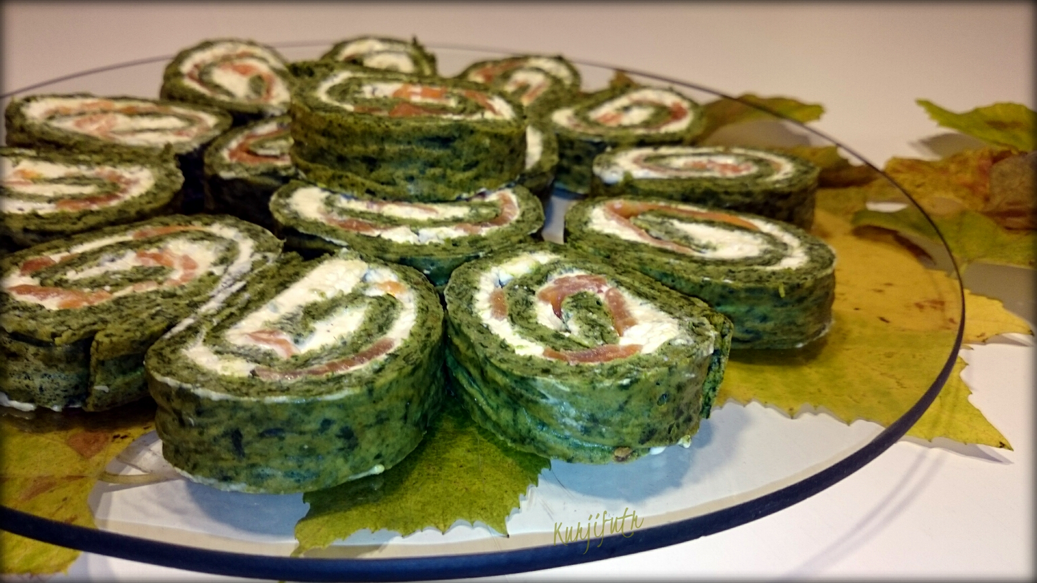 Špinačna rulada z lososom » Zazdravje.net